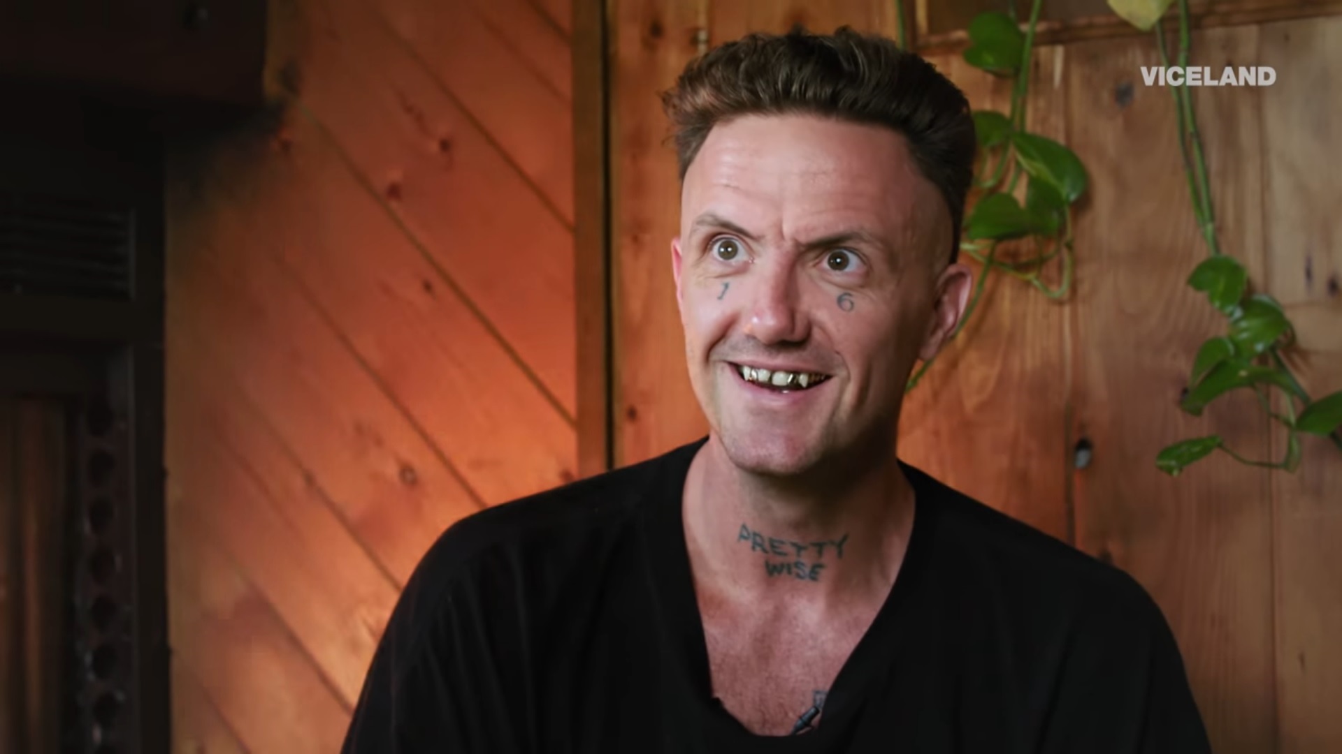 Ninja de Die Antwoord recordó el día que jugó básquetbol con Kanye West ...