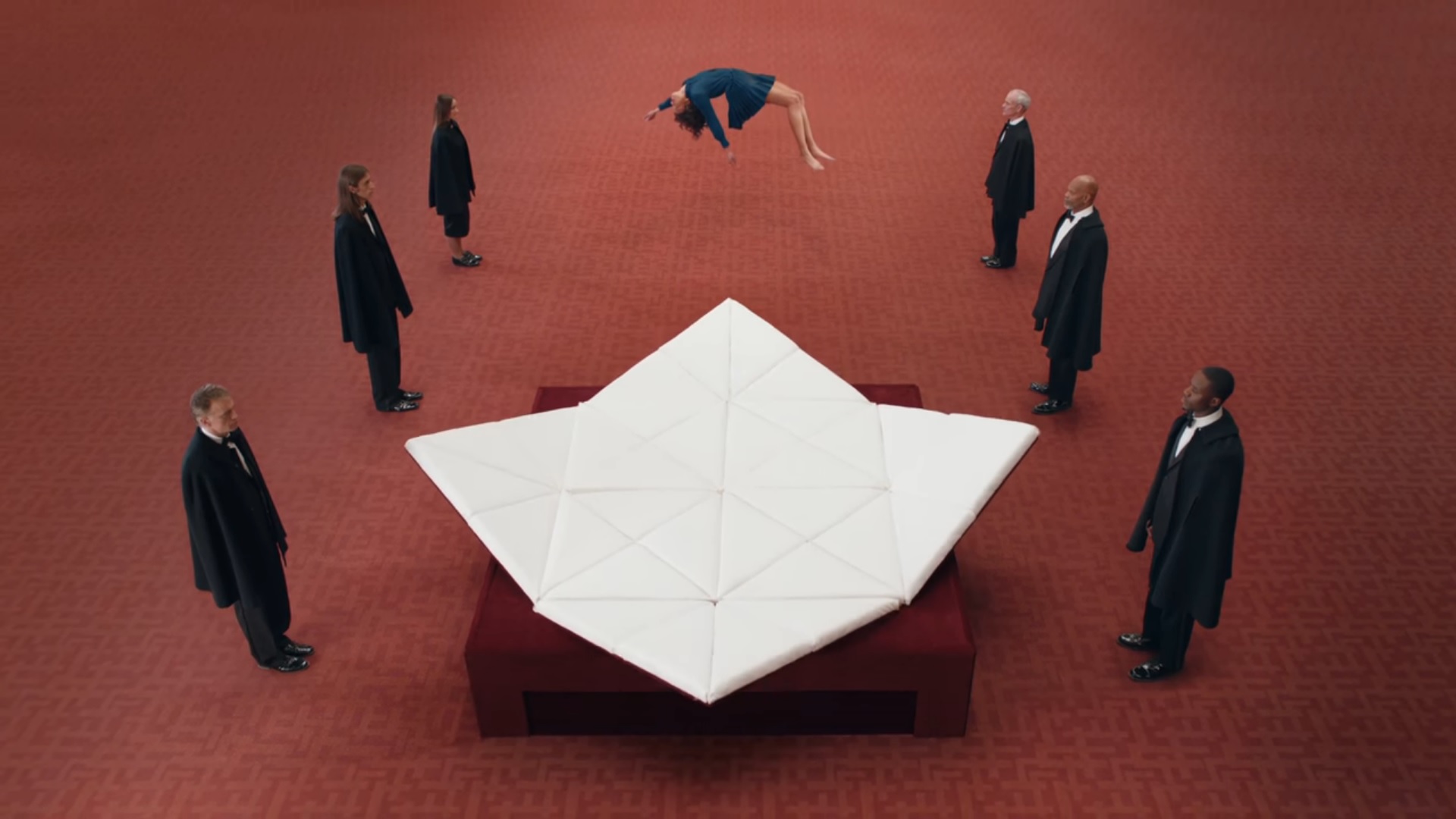 Mira el videoclip de "Secrets", lo último de The Weeknd — Rock&Pop