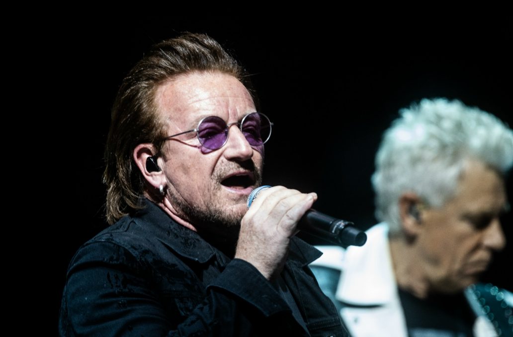 Bono se queda sin voz en concierto en Alemania — Rock&Pop