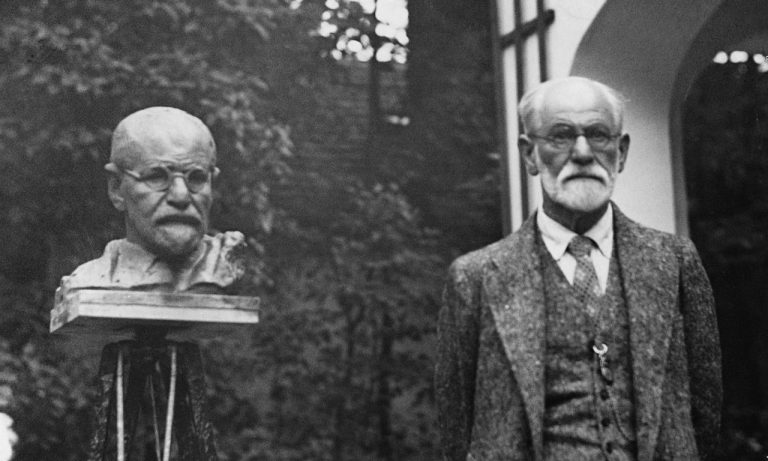Hay nuevos detalles acerca la serie de Sigmund Freud que prepara ...