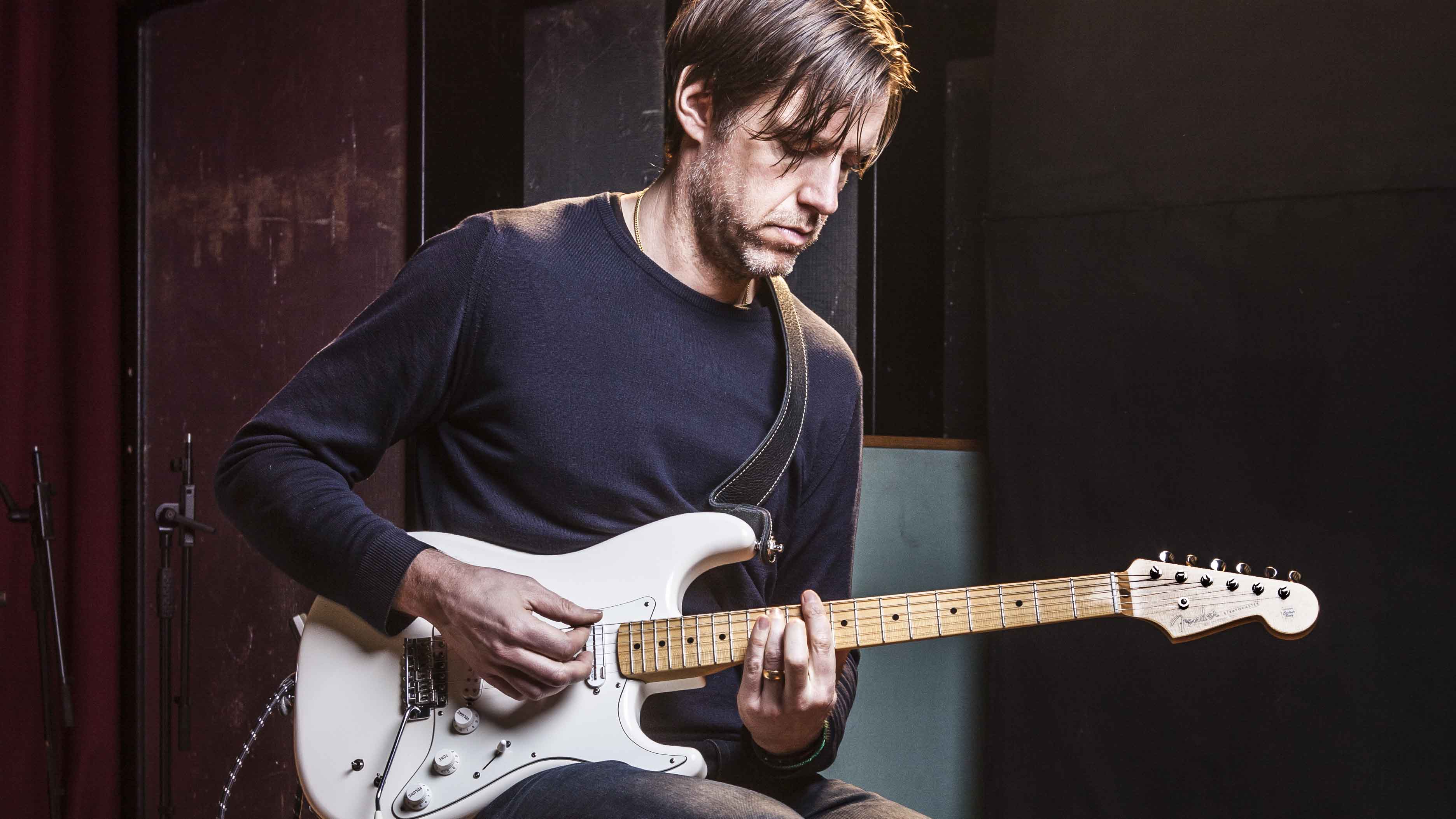 Ed O'Brien de Radiohead habló de su debut como solista y de su amor por ...