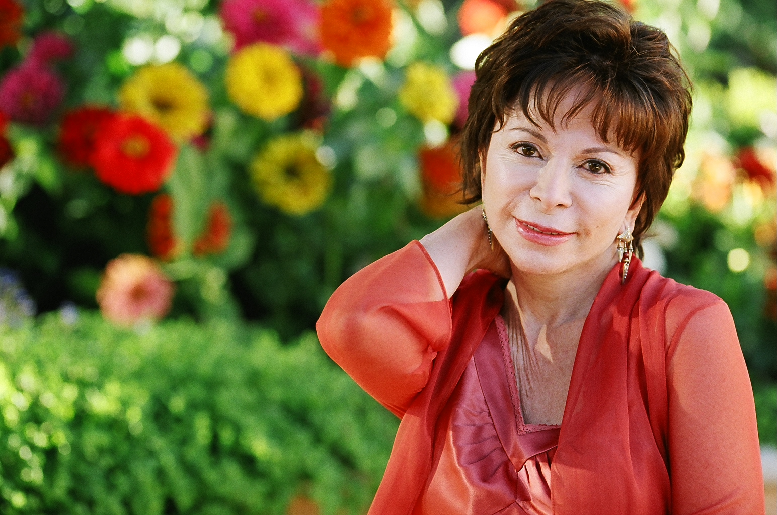 Isabel Allende recibe Premio Liber 2020 a la mejor autora ...
