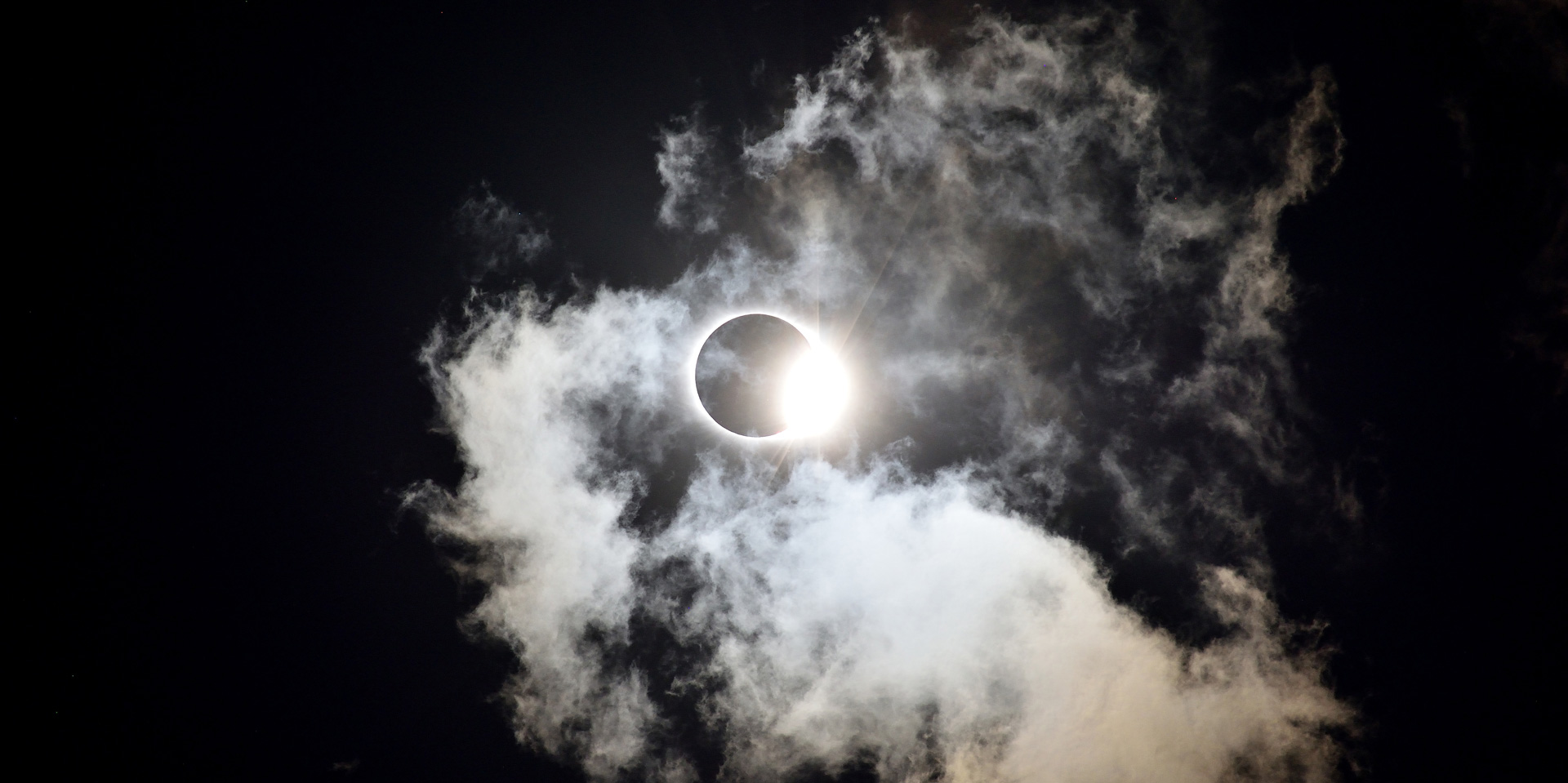 National Geographic propone vivir el eclipse desde el cielo — Rock&Pop