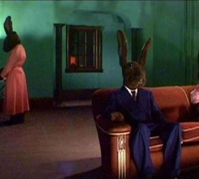Ya puedes ver la sitcom de David Lynch "Rabbits" en YouTube