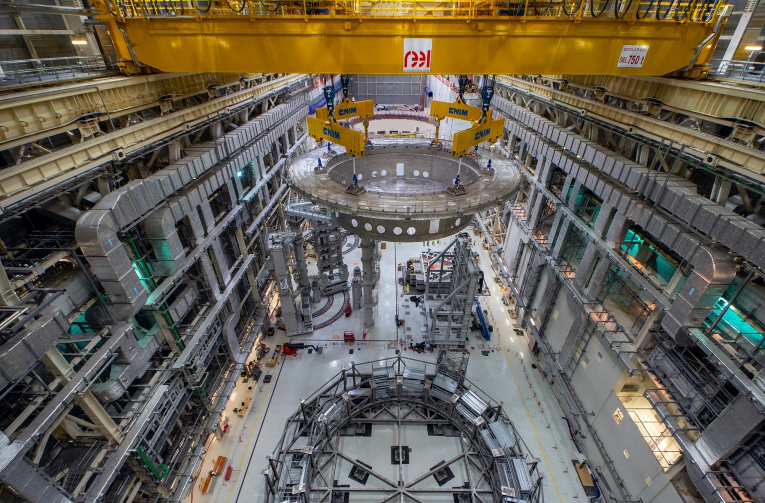 Lo que tienes que saber de ITER, el reactor termonuclear que comenzó su ...