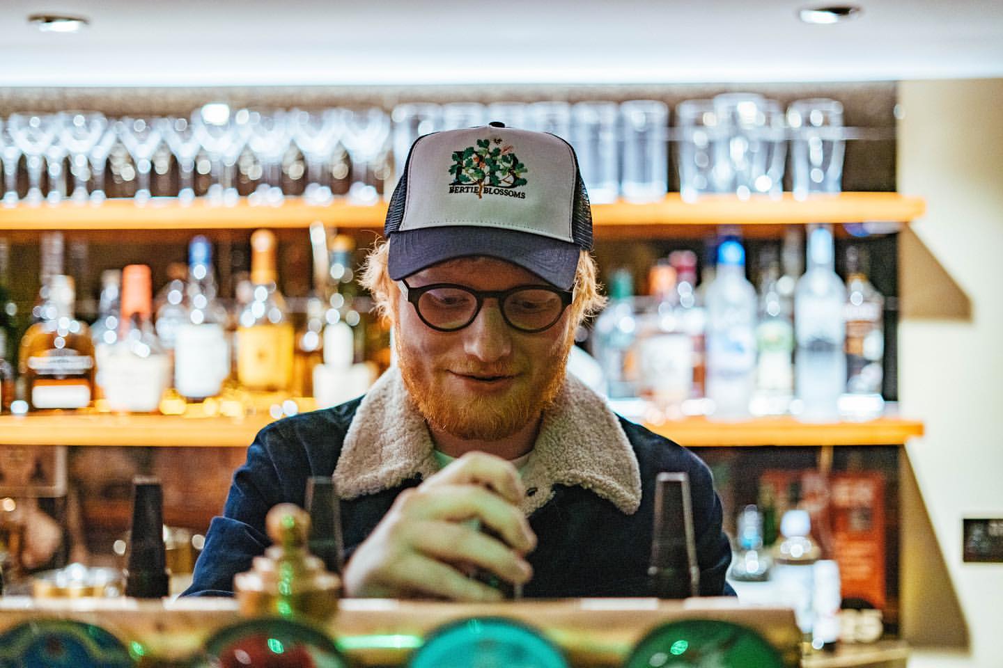 Ed Sheeran confiesa sobre sus adicciones a las drogas, alcohol y comida ...