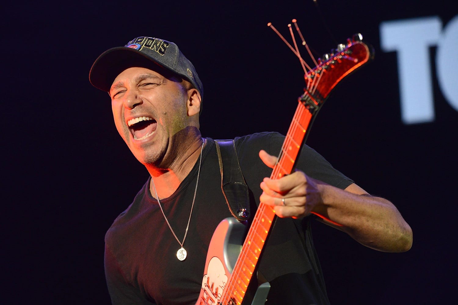 Tom Morello, de Rage Against The Machine, revela secreto de su guitarra ...