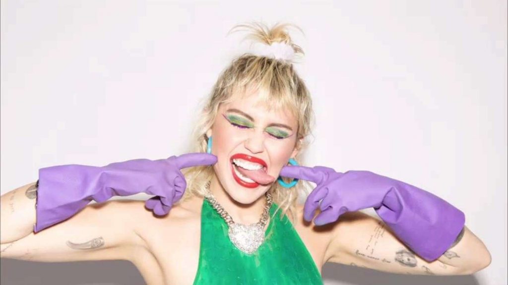Miley Cyrus anuncia nuevo disco: 'Plastic Hearts' — Rock&Pop