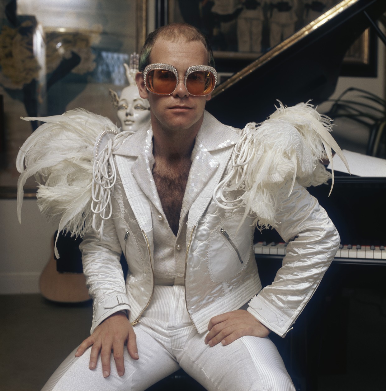 ¡Elton John cumple 74! Revisa los lentes más increíbles de su colección ...