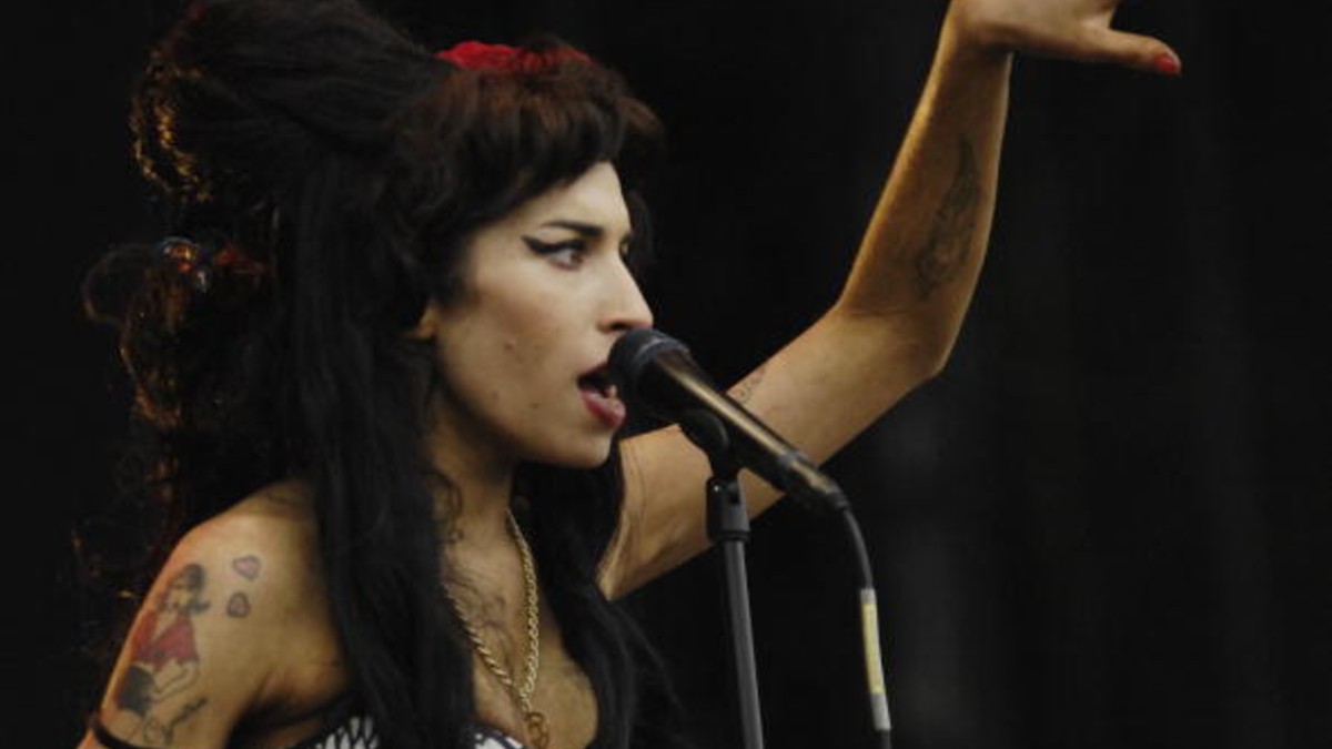 Amy Winehouse: Llega nuevo documental a 10 años de su partida — Rock&Pop