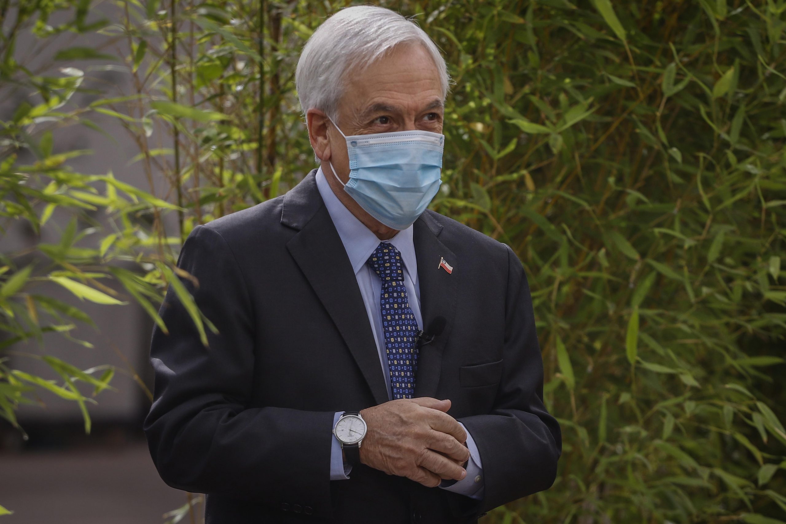 Presidente Piñera llega a votar y hace un llamado a la participación ...