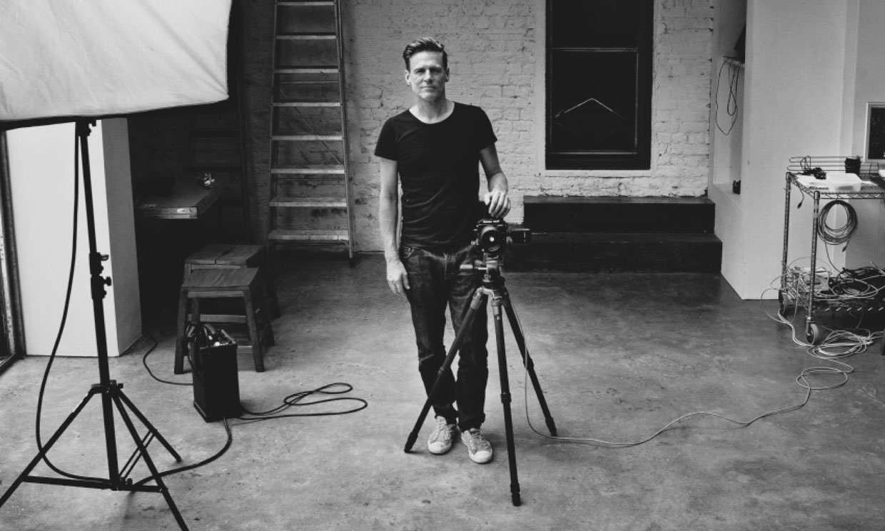 ¿Sabías que Bryan Adams es fotógrafo?: Estará a cargo del calendario ...