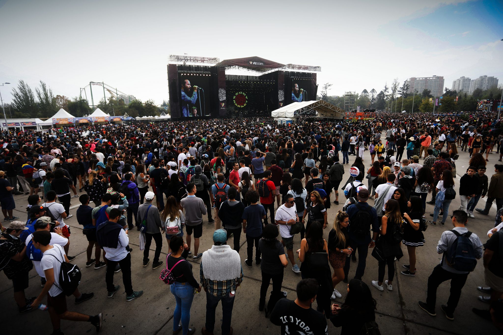 ¿Irías? Un 84% está dispuesto a ir a conciertos masivos en Chile — Rock&Pop