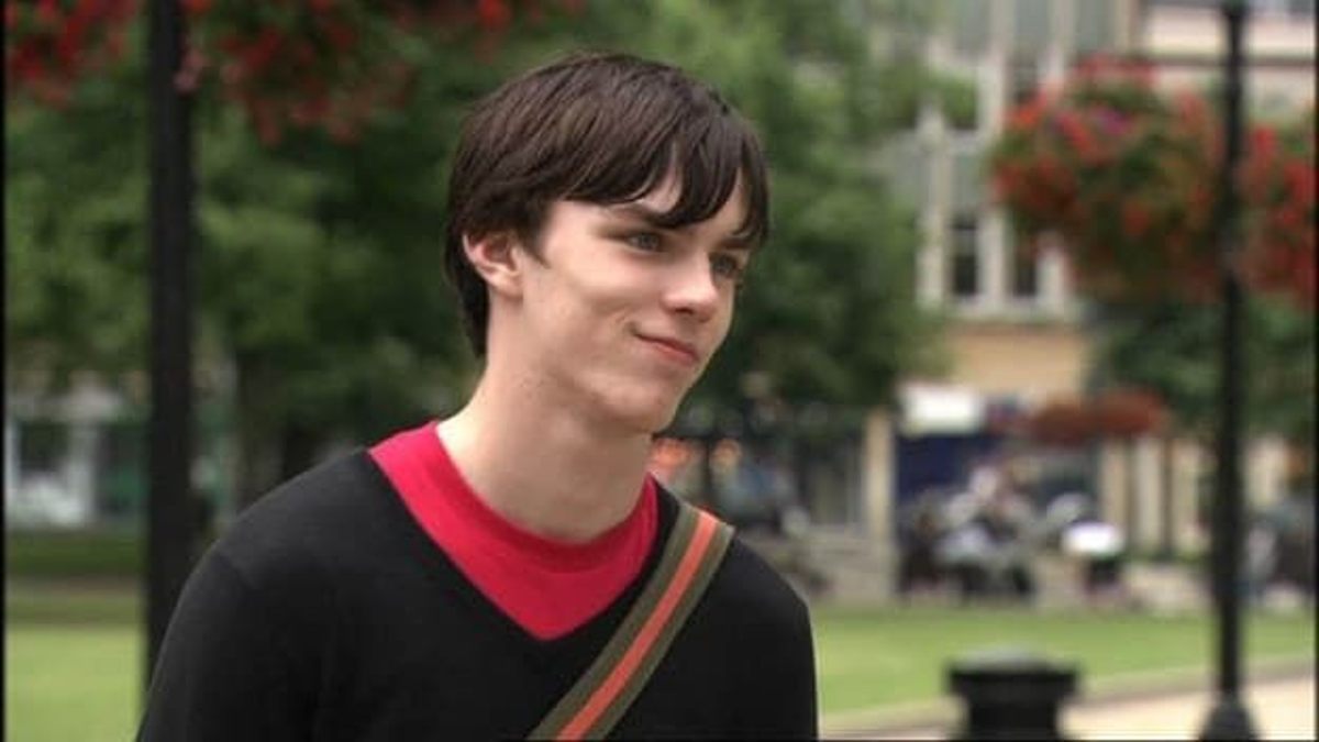 Tony de Skins cumple 32 años: Así se ve hoy Nicholas Hoult — Rock&Pop