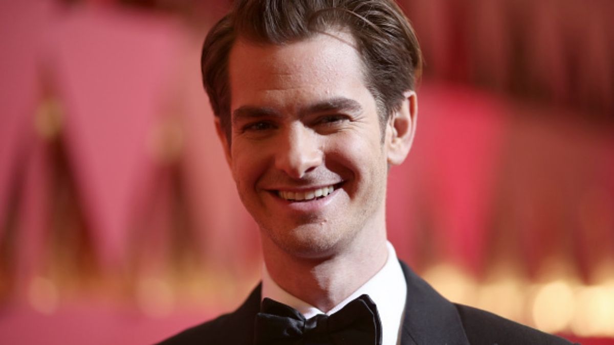 ¿Quién es? Andrew Garfield es captado con su novia modelo — Rock&Pop