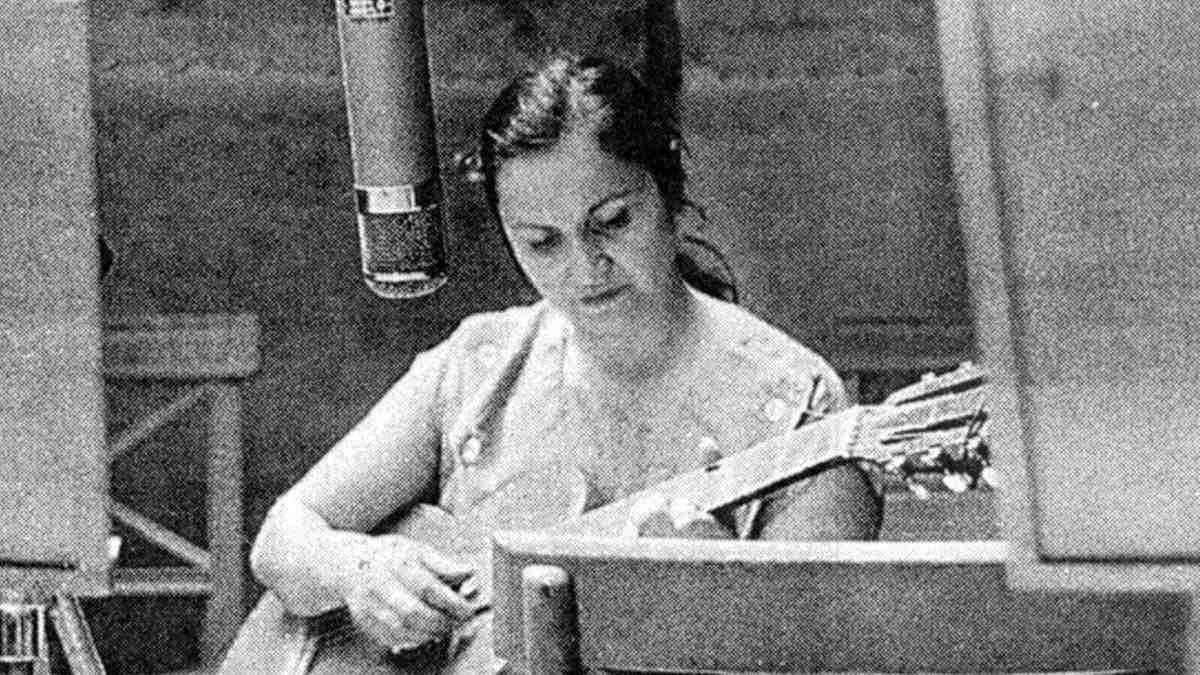 Exposición de Violeta Parra "Ir a Matucana, pasear por la Quinta ...