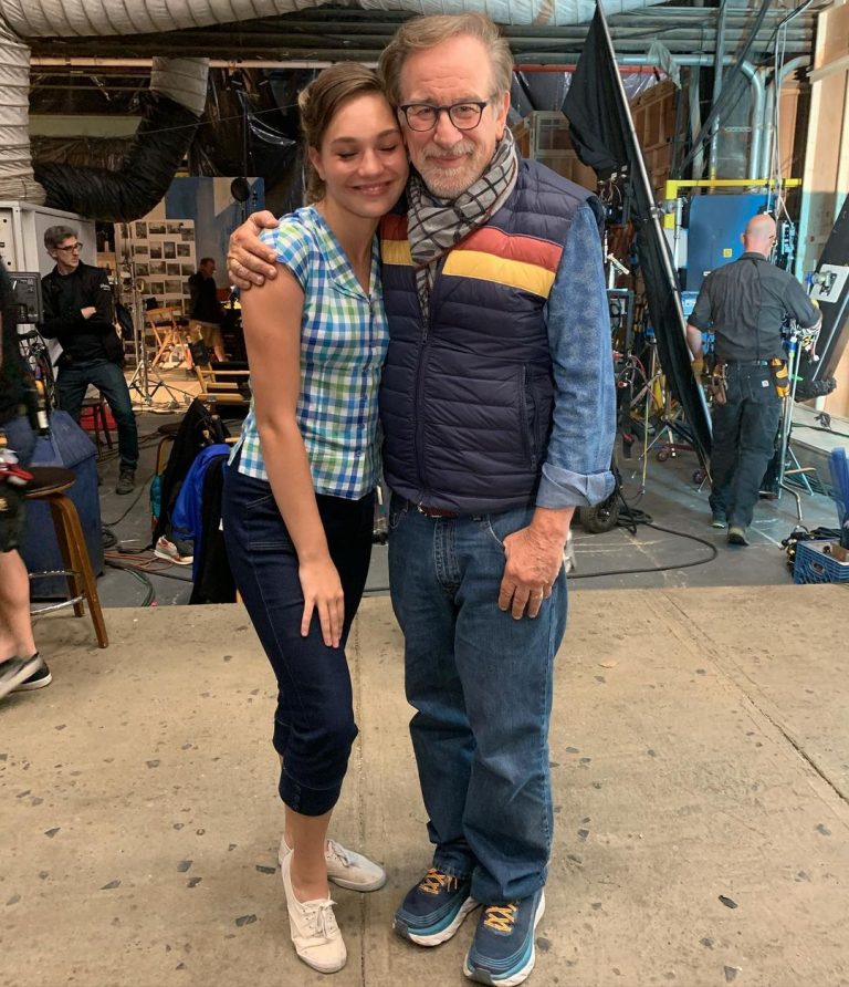 Maddie Ziegler: Así se ve hoy la niña del video Chandelier de Sia ...