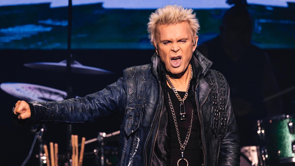 Rese a Billy Idol En Chile Debut Con xitos Guitarras Y Extintores
