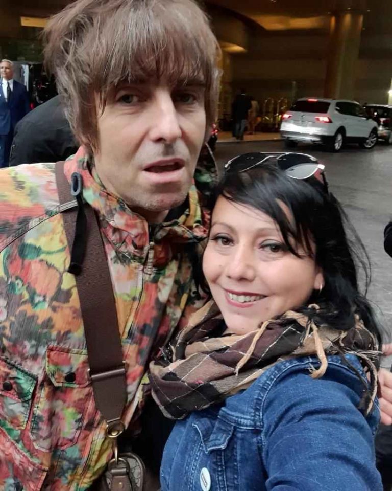 A Daniela Castro no le gusta esto: Las fotos que Liam Gallagher se tomó ...