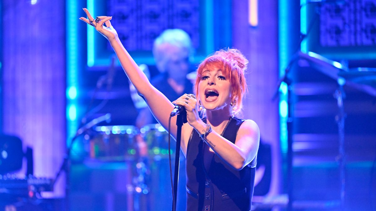 Paramore cambia la portada de su disco homónimo tras demanda — Rock&Pop