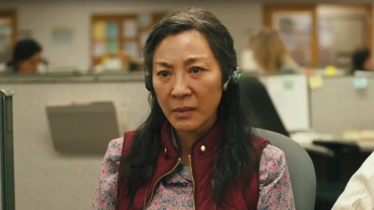 La extraña indicación que recibió Michelle Yeoh para EEAAO — Rock&Pop