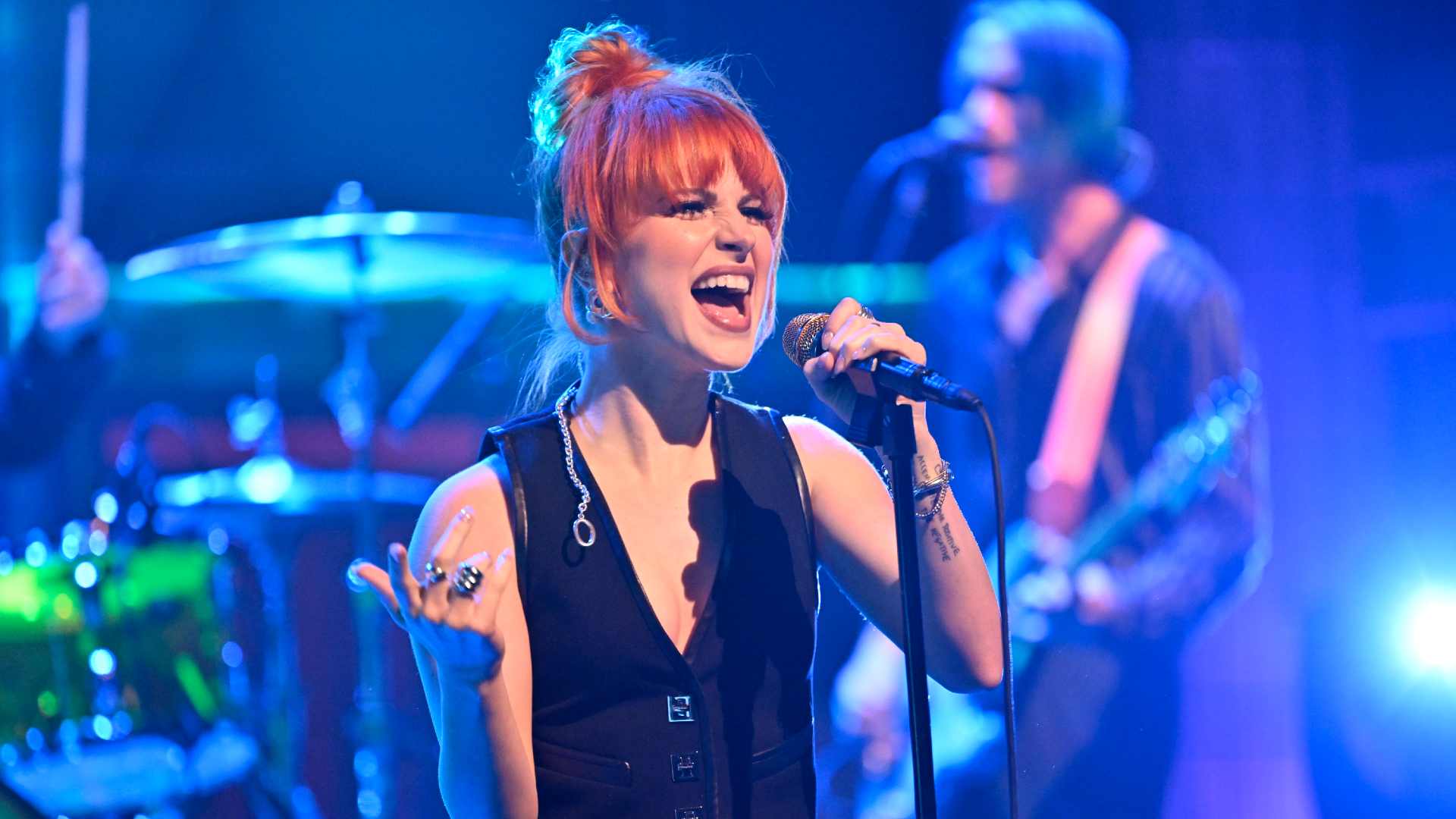 Hayley Williams revela la artista con la que se identifica — Rock&Pop