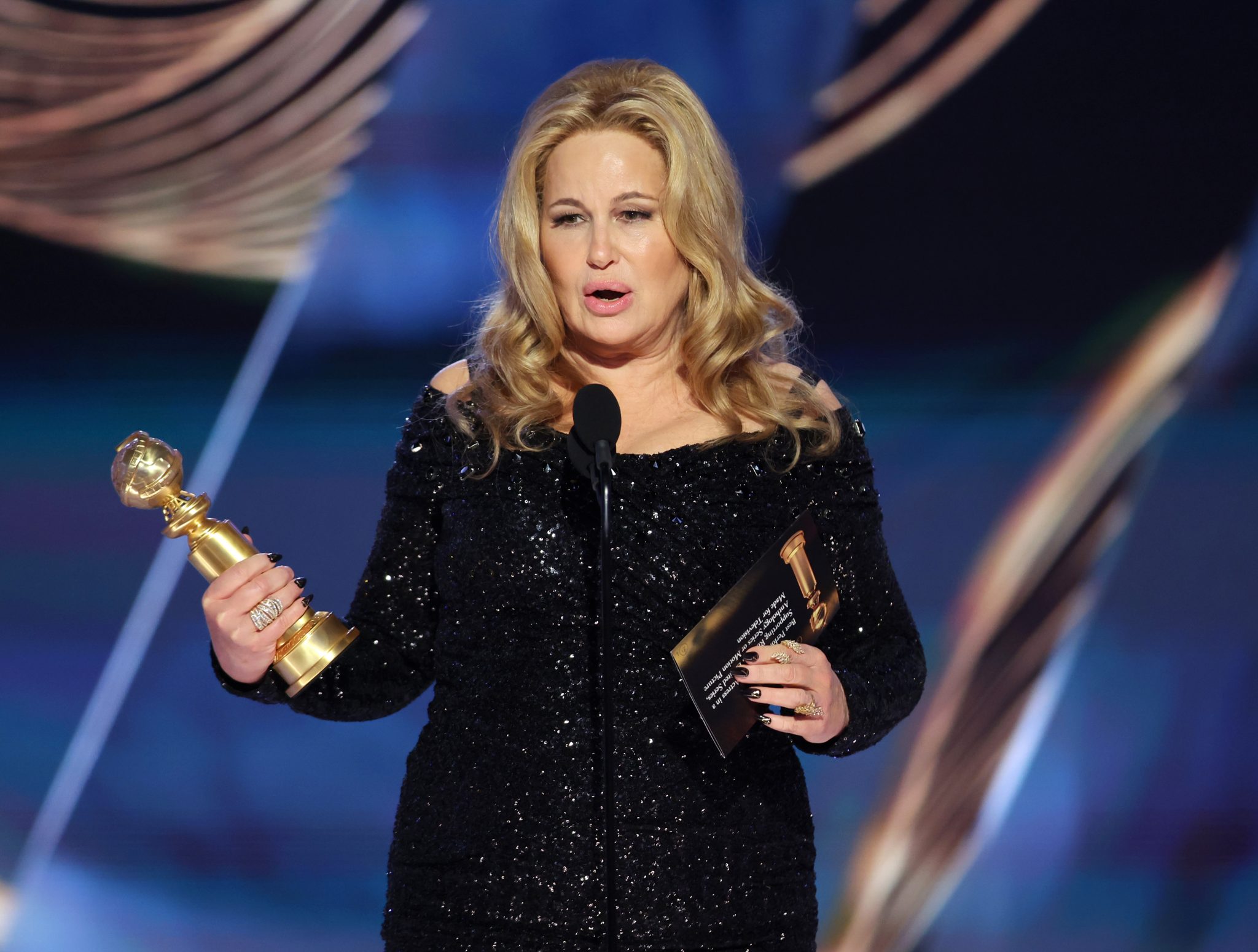 Jennifer Coolidge: El discurso que hizo llorar a Mike White — Rock&Pop