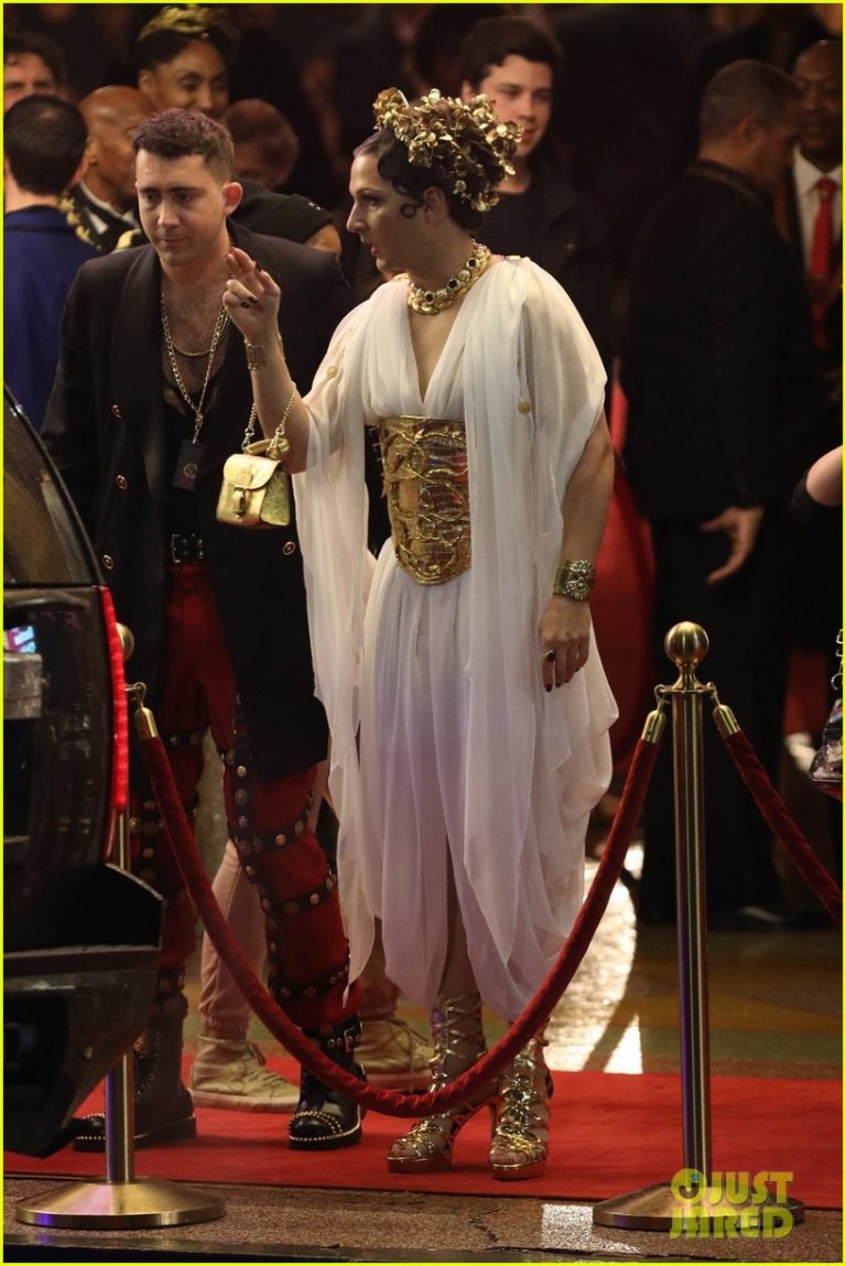 Megalopolis: Shia Labeouf se viste de mujer para su nueva película ...