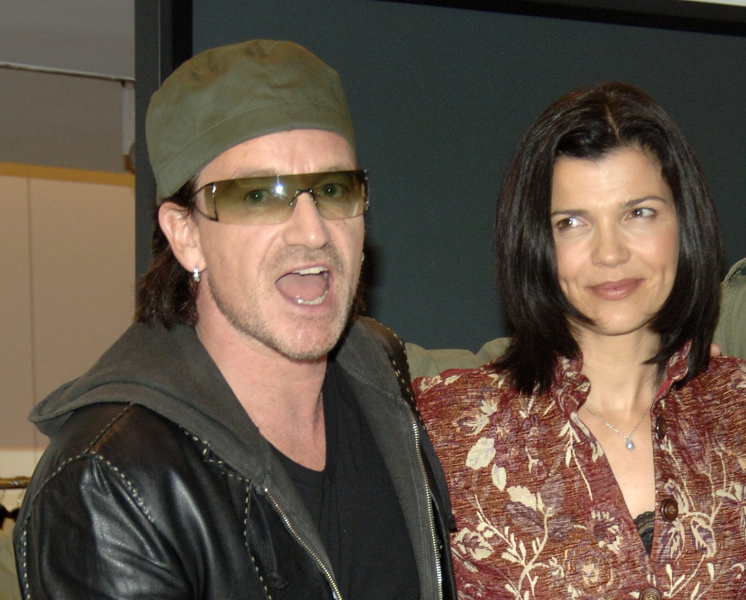 La canción que Bono le escribió a su esposa para pedirle perdón — Rock&Pop