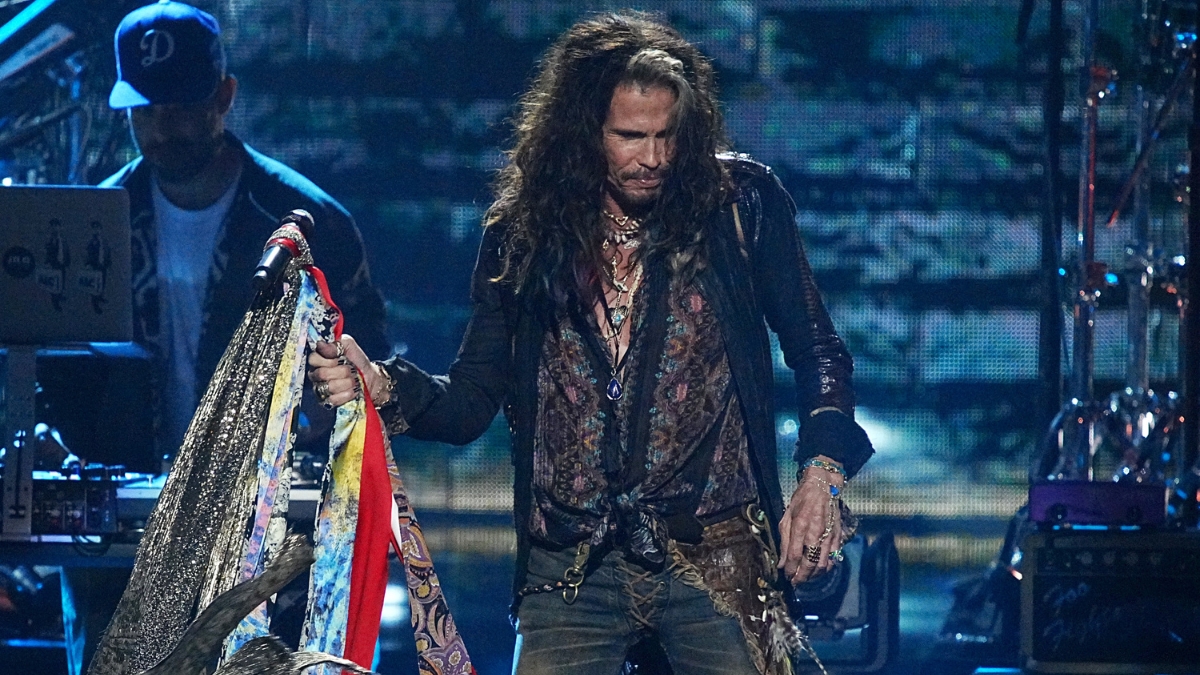 Steven Tyler niega acusaciones de acoso sexual a menor — Rock&Pop