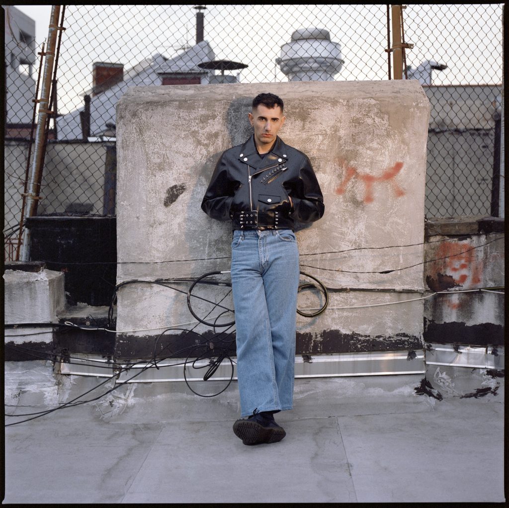 Después de 5 años regresa Alex Anwandter con su nuevo disco "El diablo en el cuerpo" — Rock&Pop