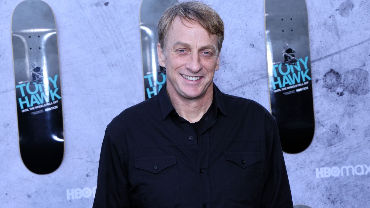 Tony Hawk sorprende cantando potente cover de Nine Inch Nails — Rock&Pop