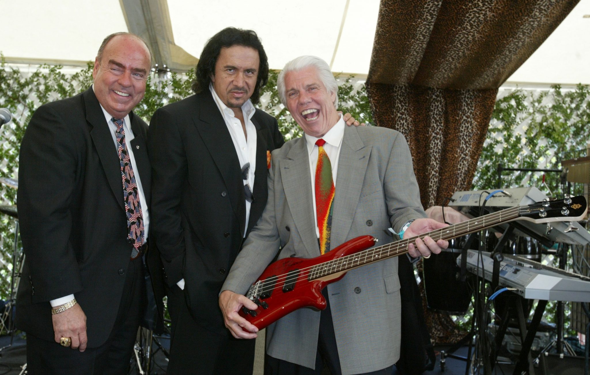 La lujosa mansión de Gene Simmons vuelve a entrar al mercado — Rock&Pop