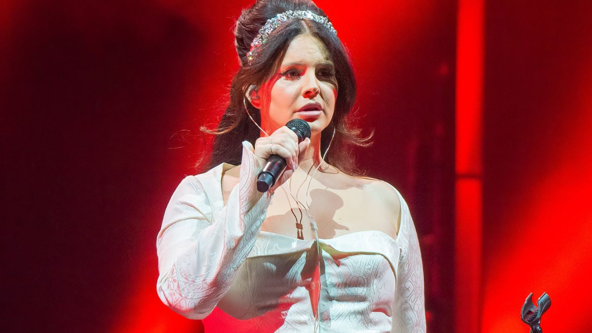 Nunca la había cantado: Lana Del Rey finalmente cantó una de las ...