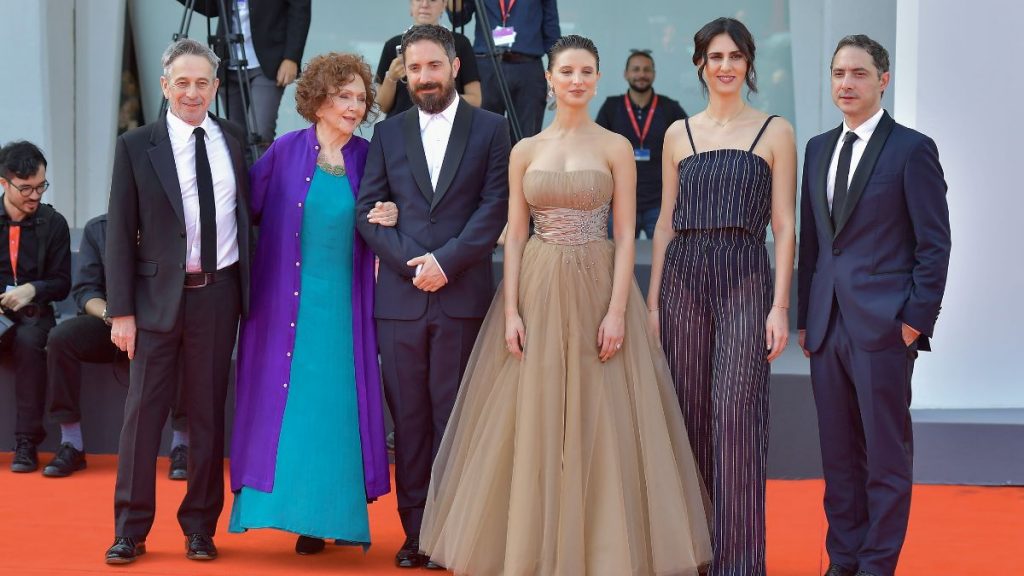 El Conde recibió ovación de 5 minutos en Venecia: Esto dice la crítica ...