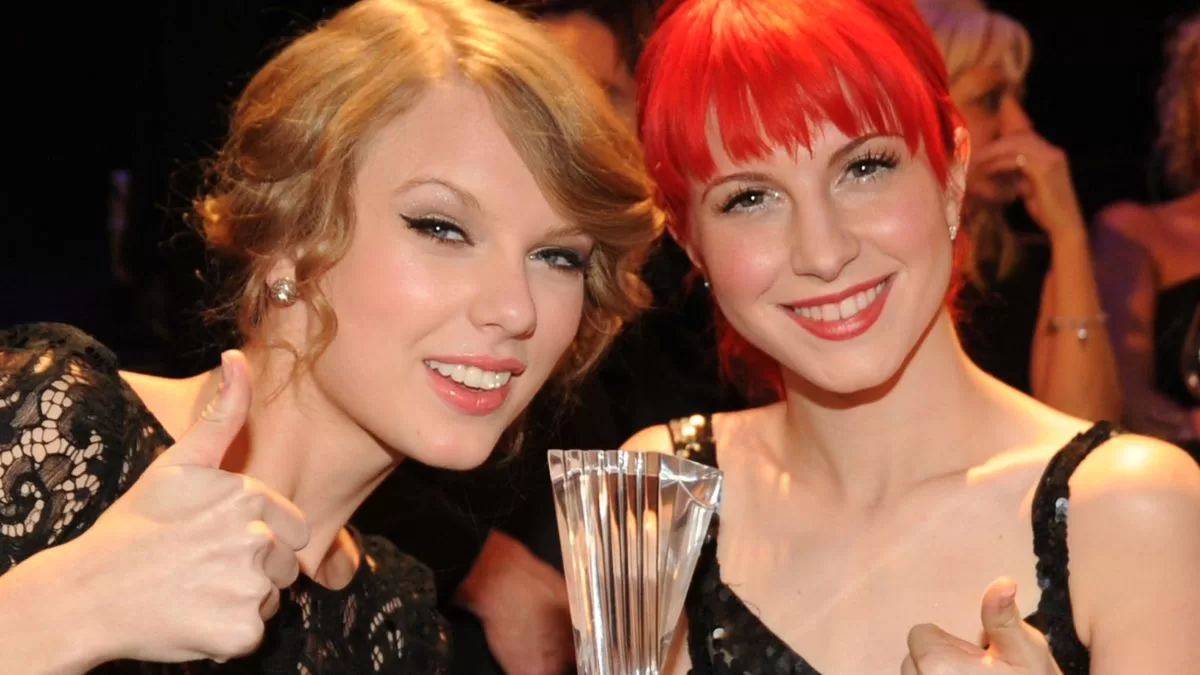 Hayley Williams revela que mamá de Taylor Swift fue quien las presentó ...