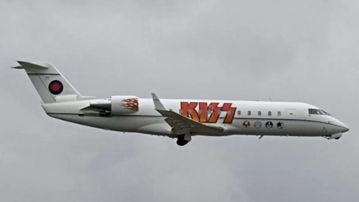 De primera clase: Kiss sorteará asientos en su avión privado en sus ...