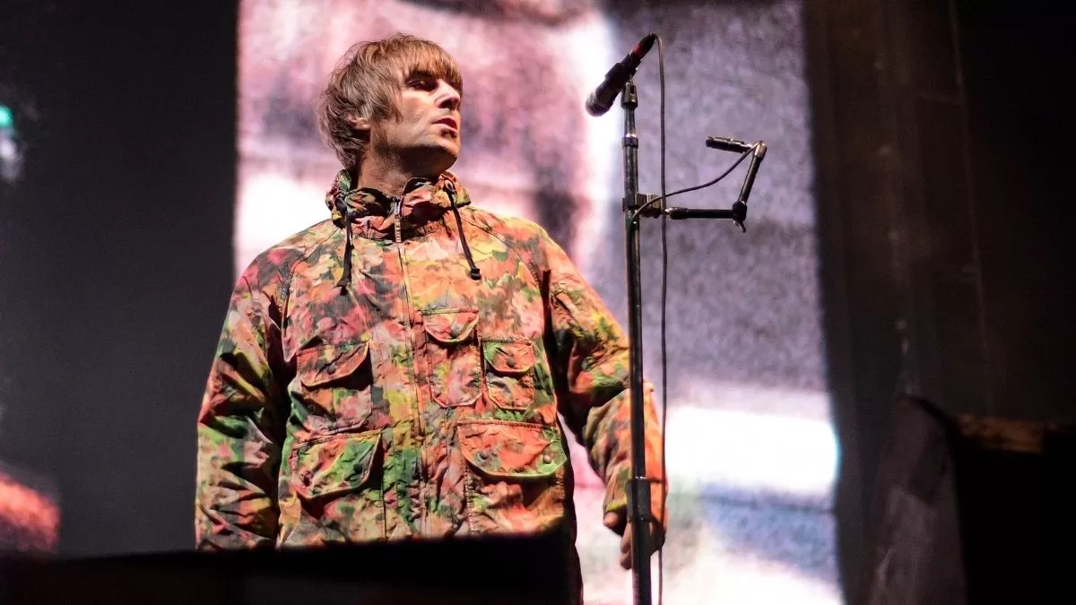 ¿Sin Noel? Liam Gallagher anuncia que hará gira tocando 'Definitely Maybe' completo por su 30 ...
