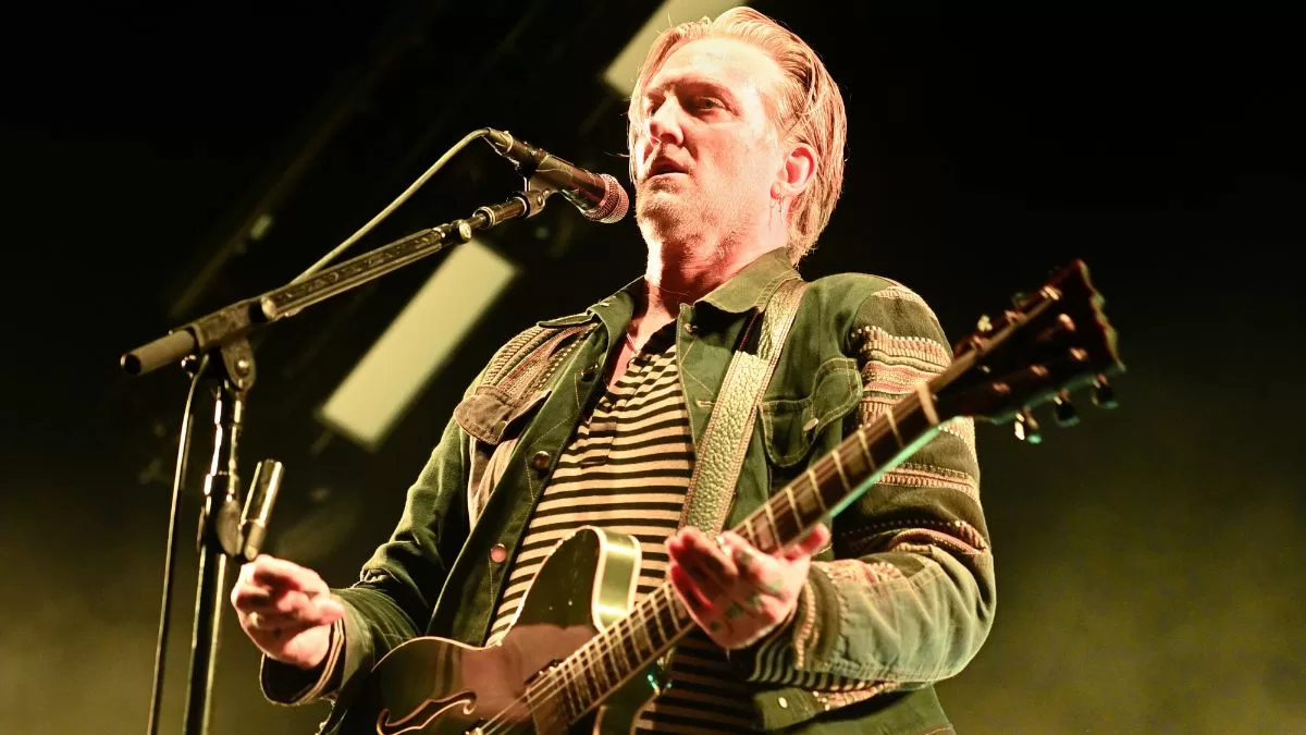 Josh Homme de Queens of the Stone Age dice que actualmente está "libre ...