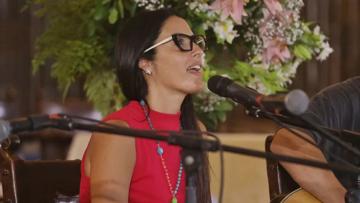 ¿Quién es Leda Bergonzi? La "Sanadora del Rosario" que ha causado ...