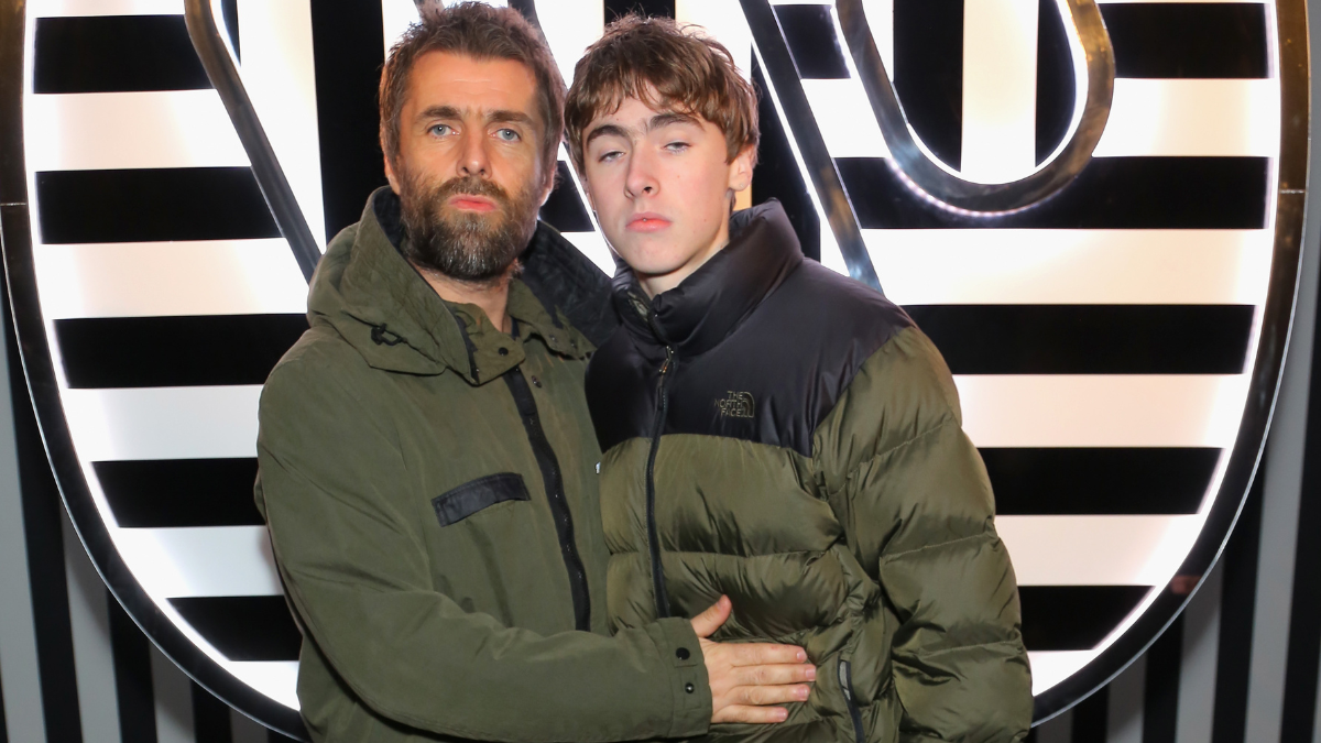 El hijo de Liam Gallagher se une a a la gira de reunión de Oasis — Rock&Pop
