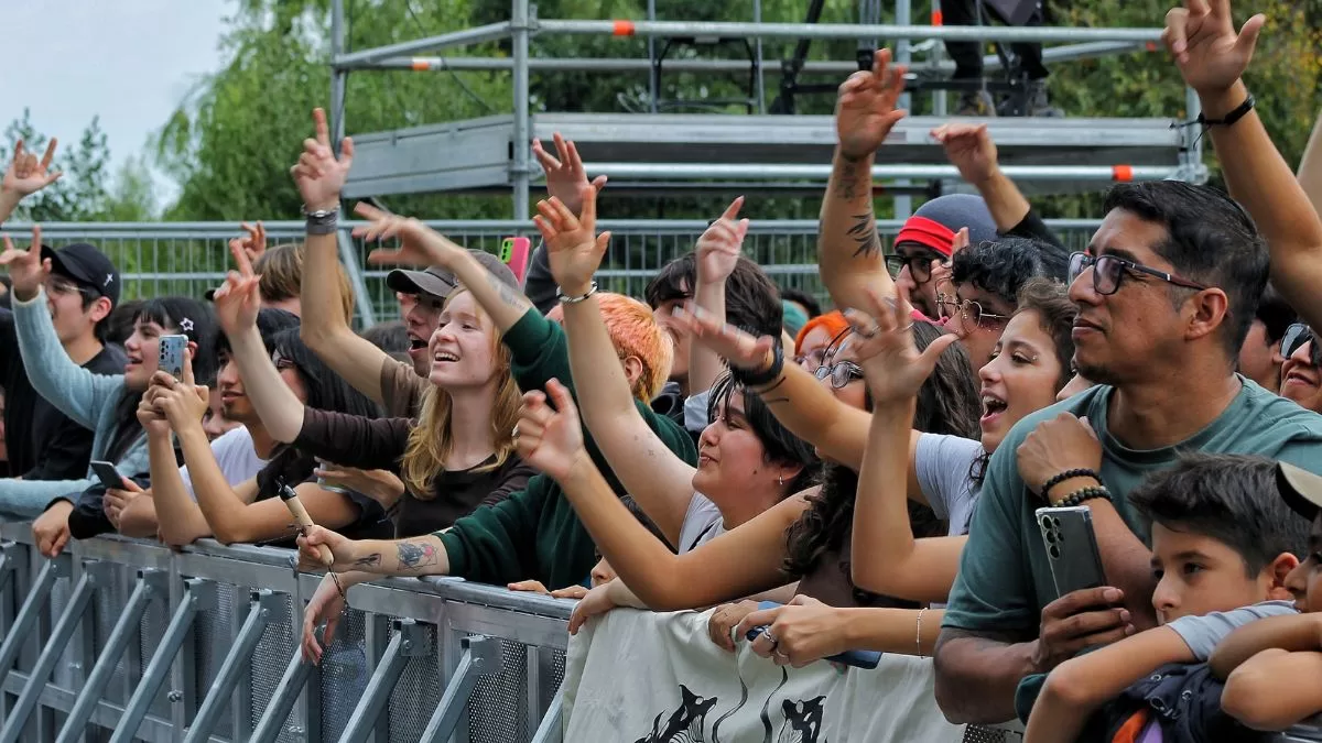 REC 2025: Más de 175 mil personas disfrutaron del primer día del festival — Rock&Pop