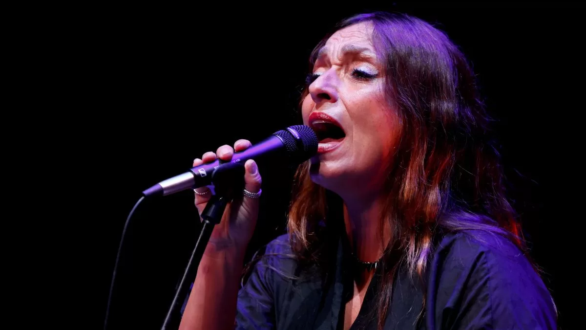 Javiera Parra tributa a Fernando Ubiergo con moderna y sorprendente ...