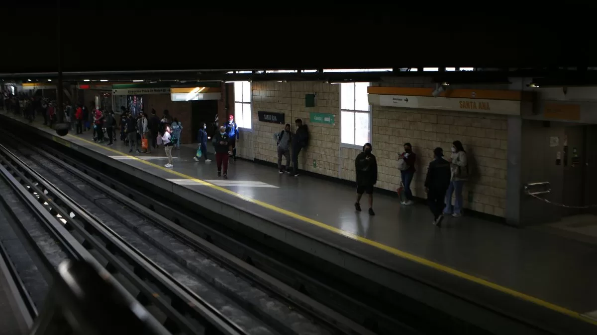 Metro de Santiago presenta problemas de frecuencia en la Línea 2 ¿Qué ...