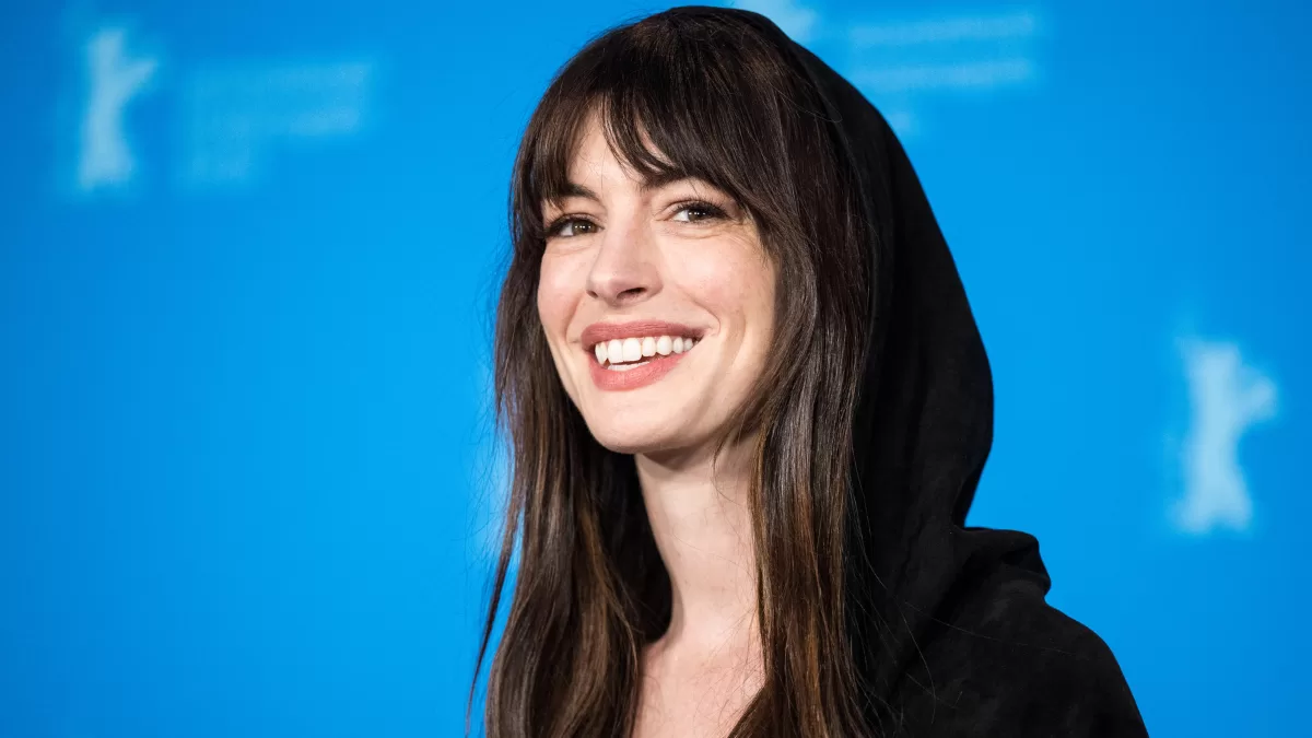 ¡Volvió la asistente de Miranda Priestly! Anne Hathaway comparte ...