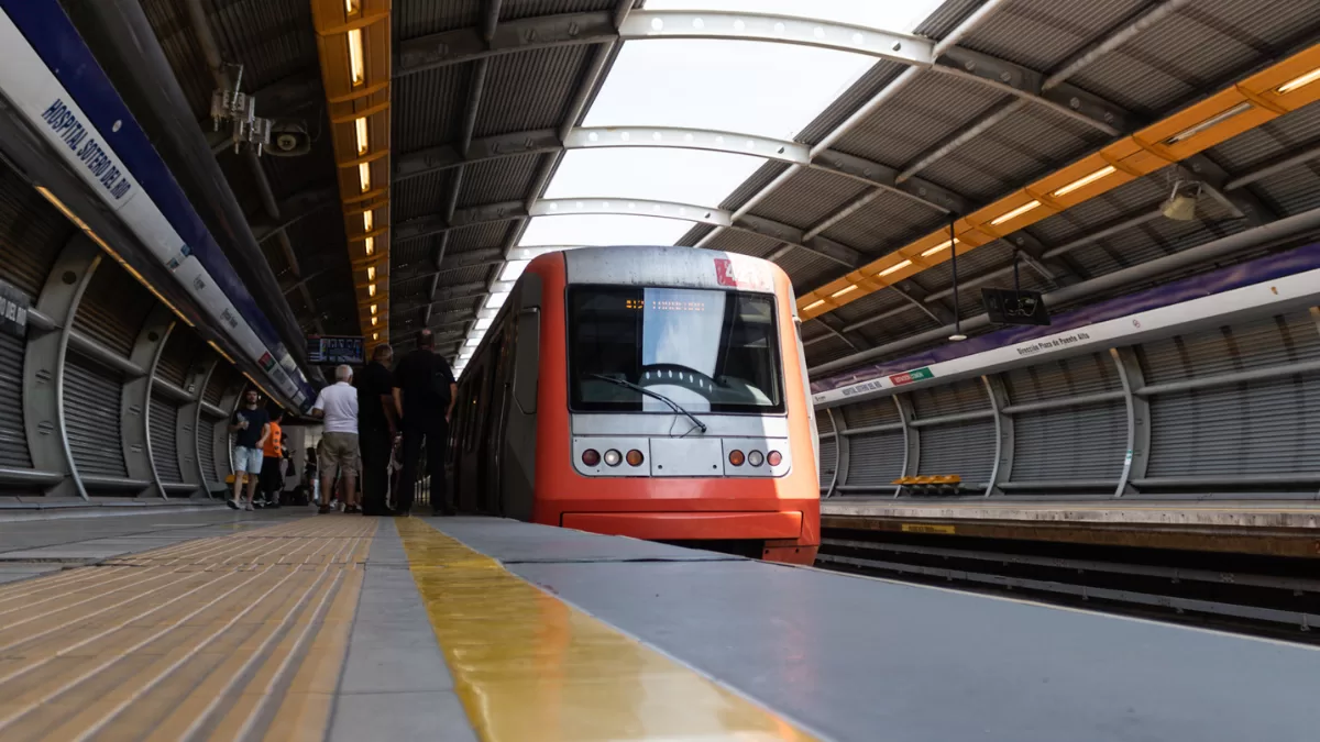 Metro de Santiago anuncia cierre de dos estaciones de la Línea 1 este ...