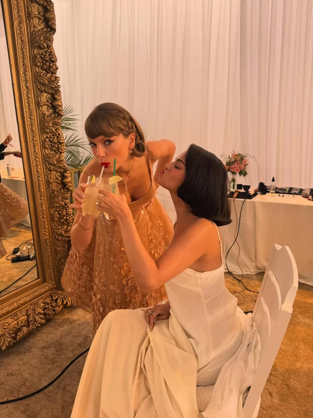 Selena Gomez comparte registros inéditos junto a Taylor Swift en su boda: "Por siempre y para ...