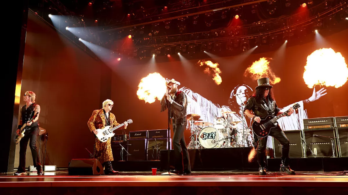 Slash, Post Malone, Chad Smith, Andrew Watt y Duff McKagan en los ...